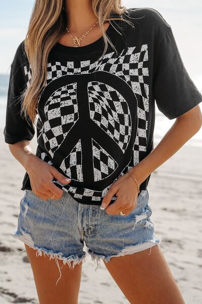 Lucía® | Checked peace sign crew neck t-shirt – Lily Hil
