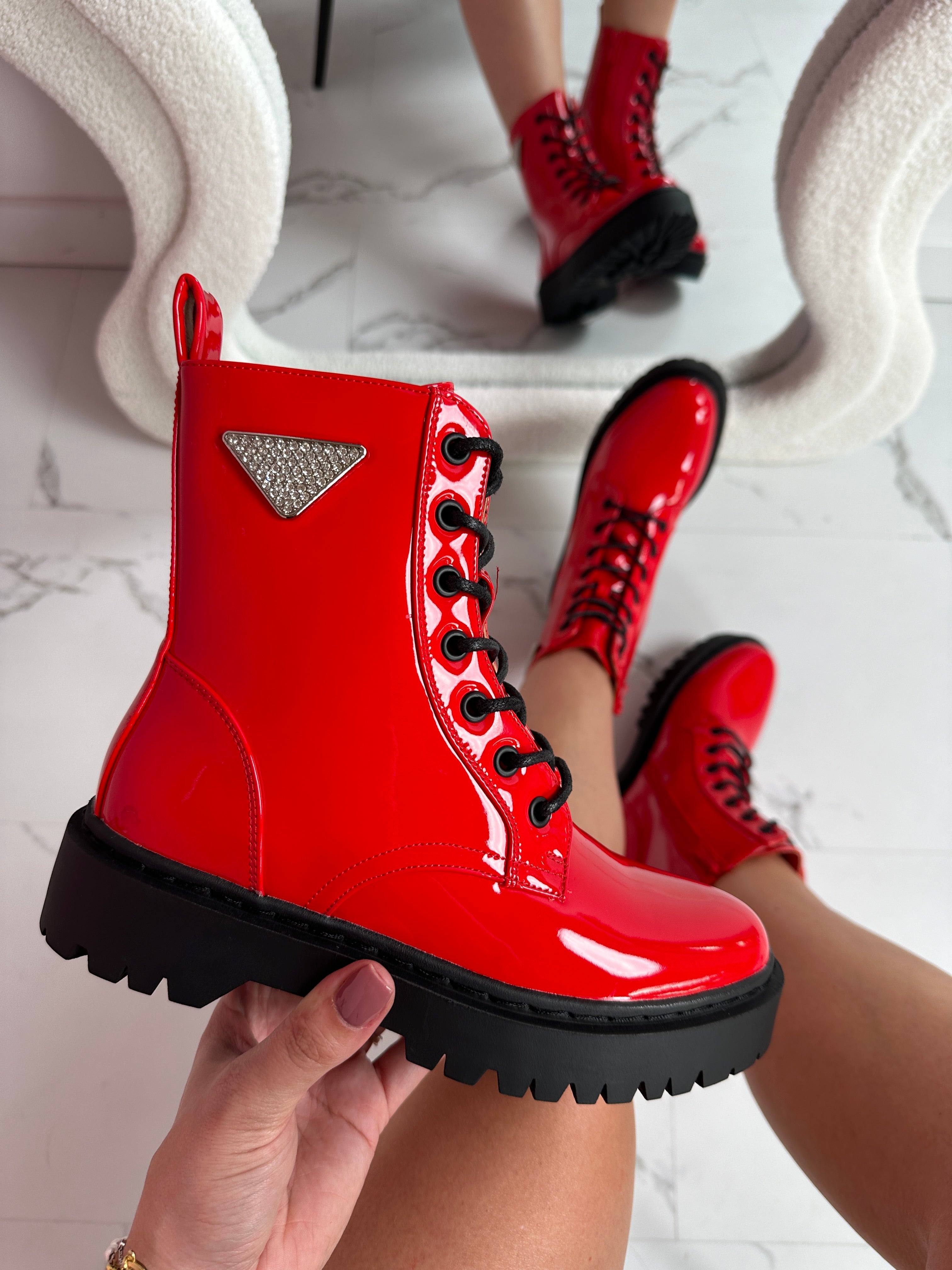 Stella® | Shiny red boots – Lily Hil