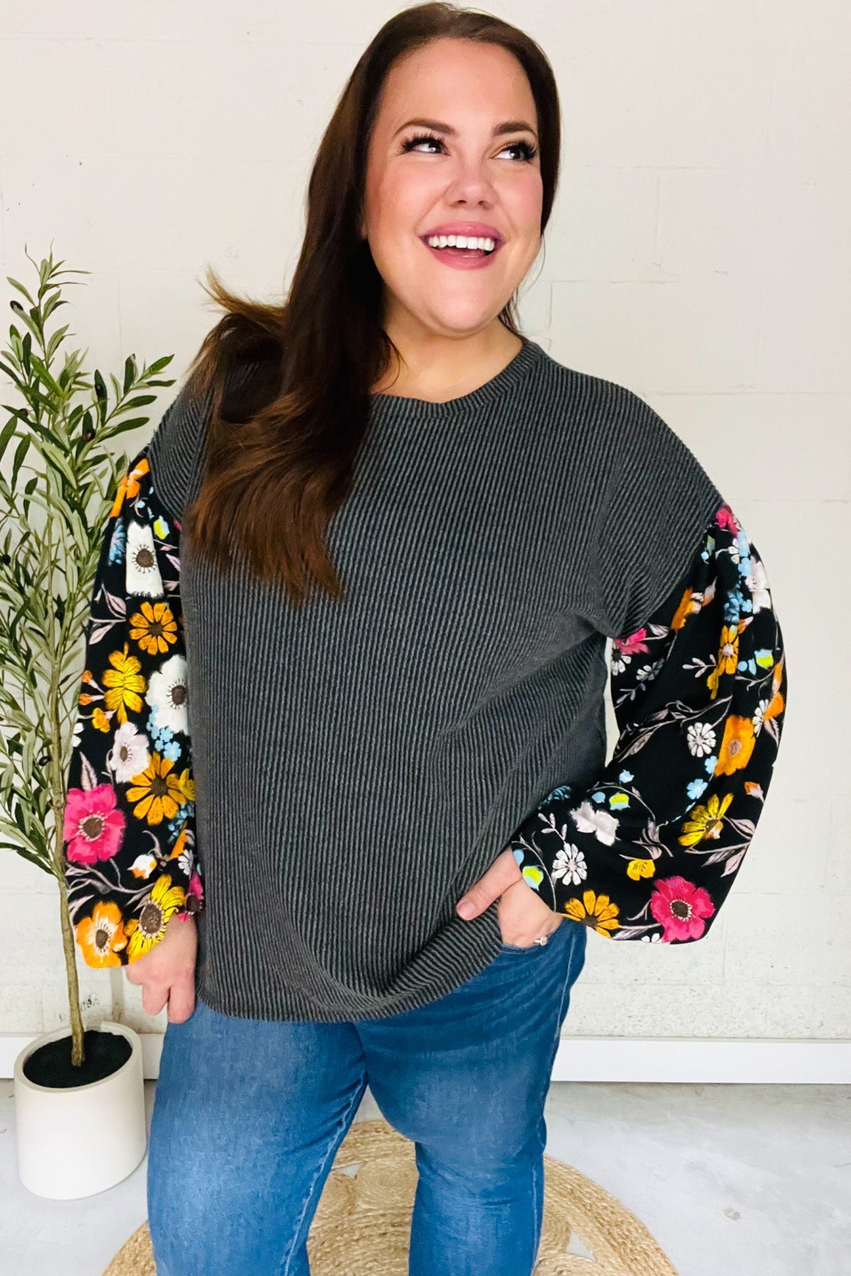 Inga® | Diva Dreams Black Floral Ribbed Top with Bubble Sleeves in Min ...